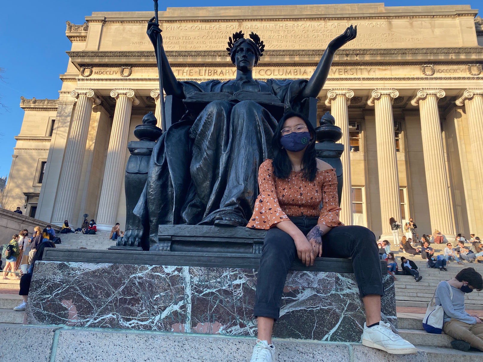 A Day in the Life of ... First-Year Francesca Fierro ’24 | Barnard College