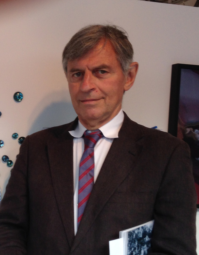 Prof. Alfred Mac Adam's Review of Carl Andre | Barnard College